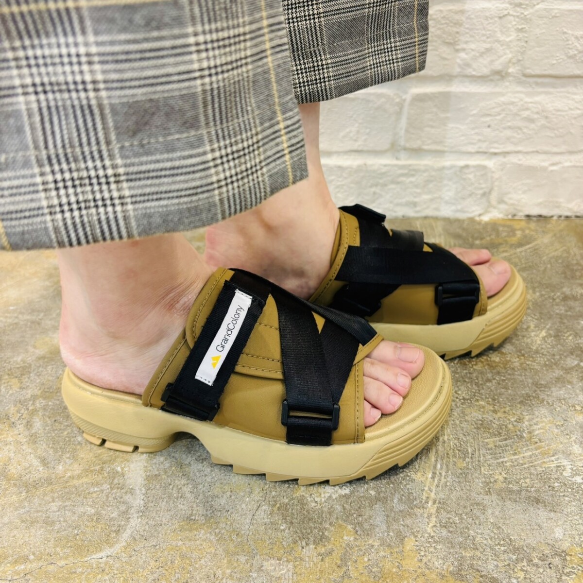 Grand colony | 最新情報 | 最新情報 | ルイーズ・イン・マルホランド・ドライブ